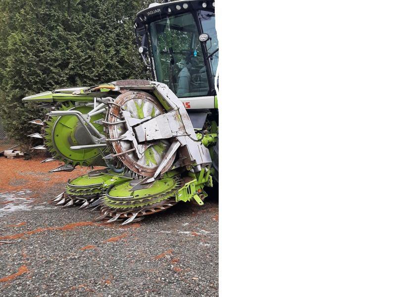 SOLD - 2018 CLAAS ORBIS 600 Stock No. H047729 Harvesting with --- Rows ...