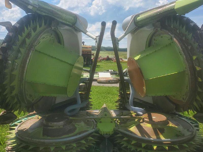 SOLD - 2009 CLAAS 600 ORBIS Stock No. H050657 Harvesting with --- Rows ...